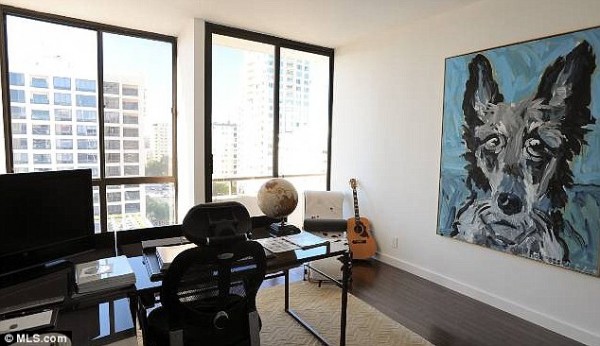 Luxurious home of Justin Bieber in Los Angeles | Celebrity Cribs